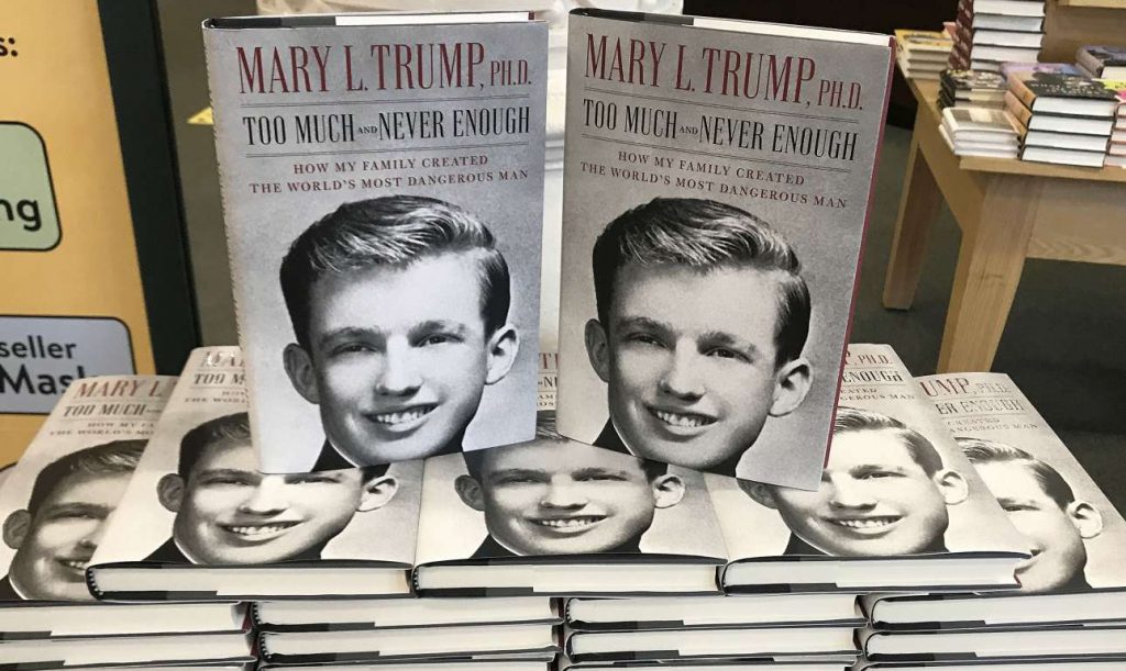 Ενα εκατ. αντίτυπα σε μία ημέρα πούλησε το βιβλίο της ανιψιάς του Τραμπ ...