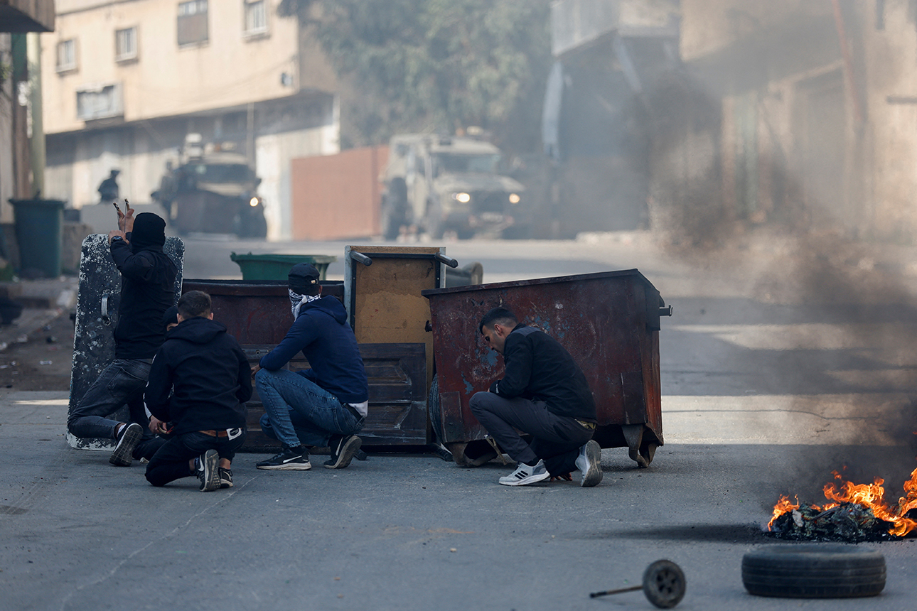 Εξεγέρσεις, πογκρόμ και στο βάθος πραξικόπημα - Τι συμβαίνει στο Ισραήλ | Protagon.gr