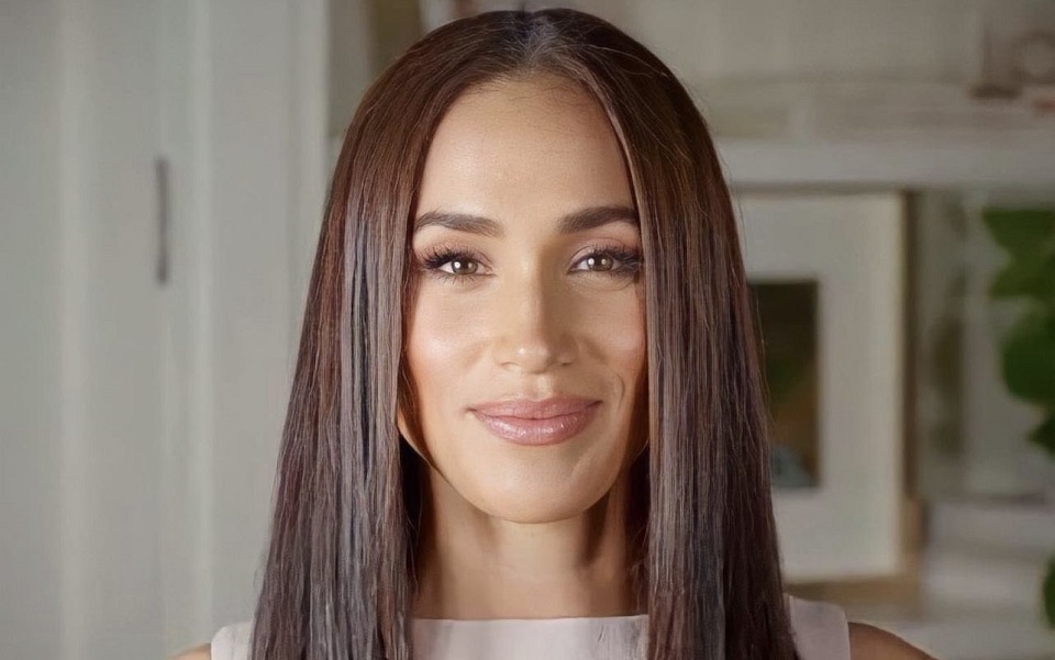 Μέγκαν Μαρκλ: Το πραγματικό ερώτημα για το νέο της look | Protagon.gr