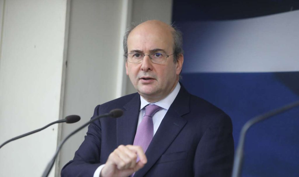 Χατζηδάκης: Αυτό το καλοκαίρι αλλάζουν πολλά στις παραλίες μας - δεν αστειευόμαστε | Protagon.gr