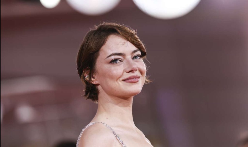 Η «εξωγήινη» Εμα Στόουν και η «Βουγονία» | Protagon.gr