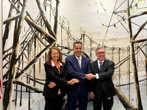 Νέα σελίδα για τους ελληνικούς υδρογονάνθρακες! Επεσαν οι υπογραφές με Chevron-HelleniQ Energy ...