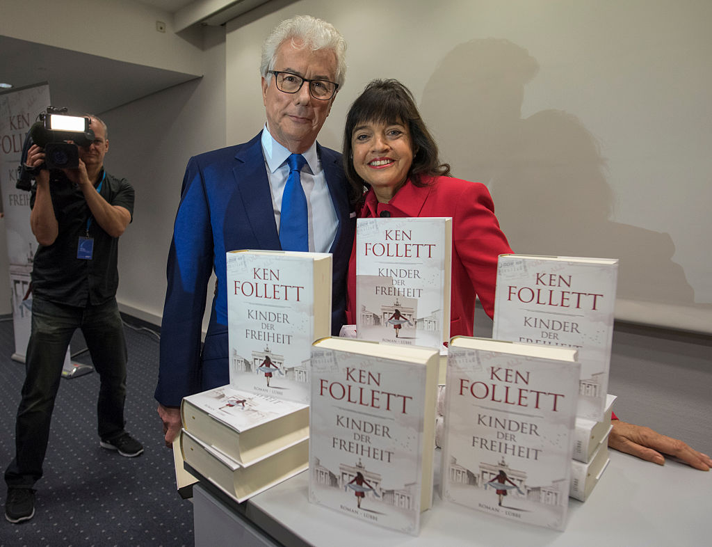 Kεν Φόλετ: «Εγινα συγγραφέας επειδή δεν με άφηναν να πάω σινεμά» | Protagon.gr