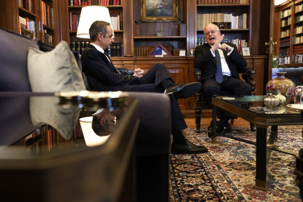 Μητσοτάκης σε Τασούλα: Σας φέρνω νέα ταραγμένων θαλασσών | Protagon.gr